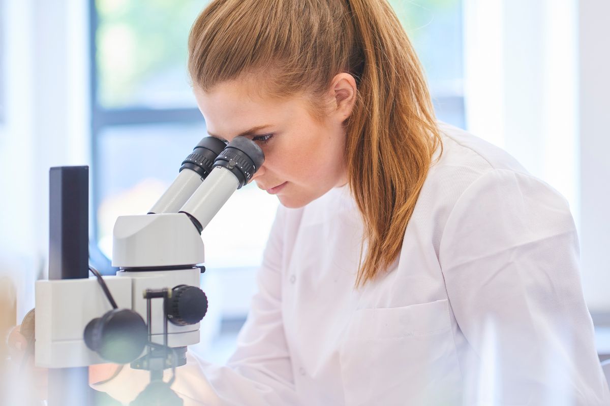 Microscopic Endodontics: Boosting Root Canal Success with Technology